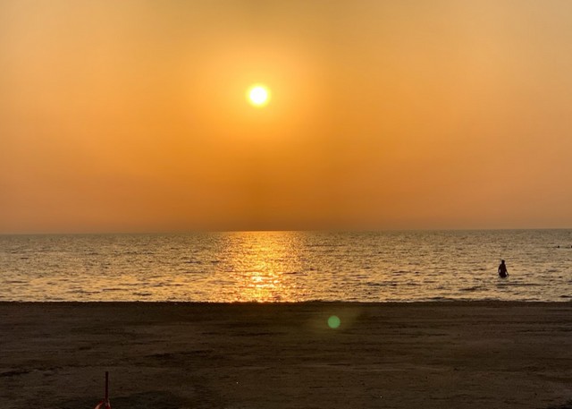 Top 4 Things in Al Jazair Public Beach Bahrain