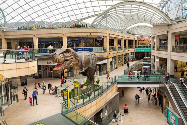 Best 6 things to do in Trinity Shopping Center Leeds